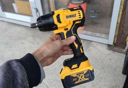 Аккумуляторный гайковерт dewalt 600Hm 2 акб