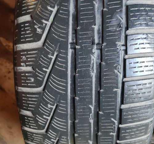 Pirelli Winter Sottozero 210 Serie II 235/50 R19