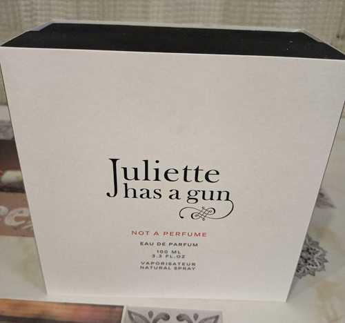 Juliette has a gun not a perfume