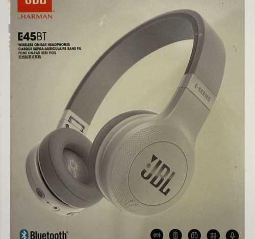 Наушники JBL E45