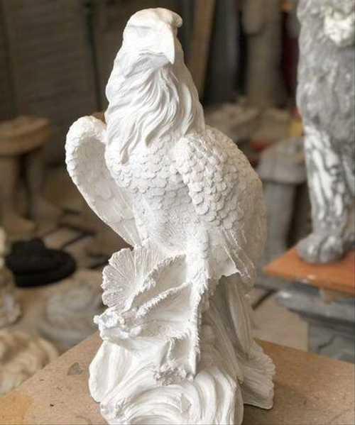 Скульптура Орёл малый