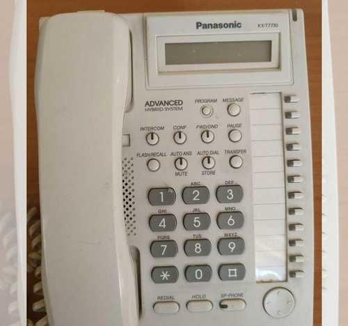 Телефон Panasonic KX-T7730