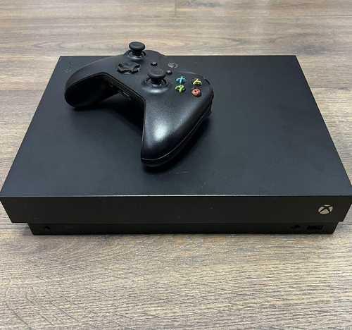 Xbox One X 1TB