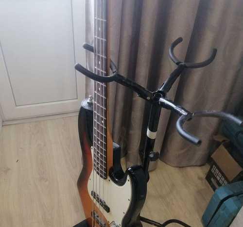 Бас гитара. Fender
