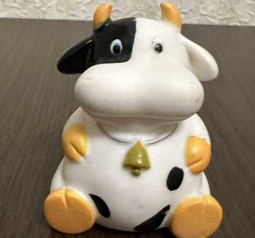 Фигурка бычок