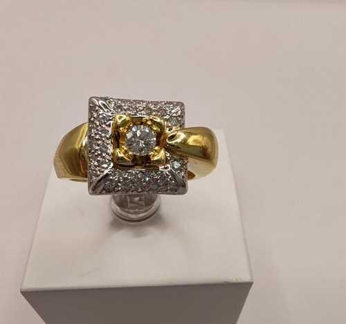 Кольцо Не товарный вид Золото 750 о.в 9,83 гр. Вст: Бр 17 3/3 0,008ct 15шт Фианит Круг 0,002 гр. 1