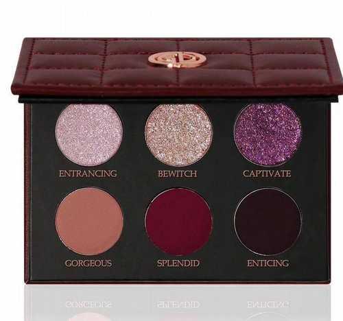 Glaminatrix cosmetics Entrancing eyes palette