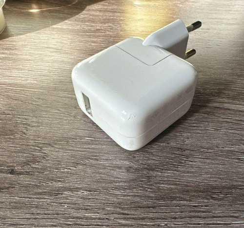 Блок адаптер для iPhone iPad 12w оригинал