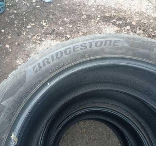 Bridgestone Blizzak VRX 225/55 R18