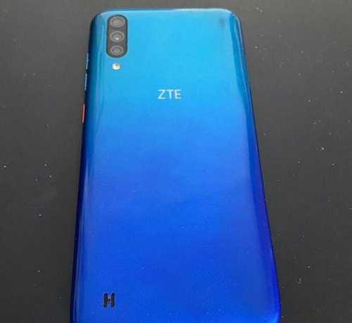 Телефон ZTE Blade A7