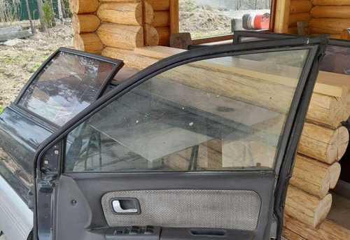 Двери на Mitsubishi RVR