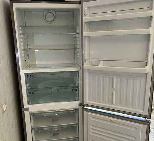 Холодильник liebherr CBNesf 5133