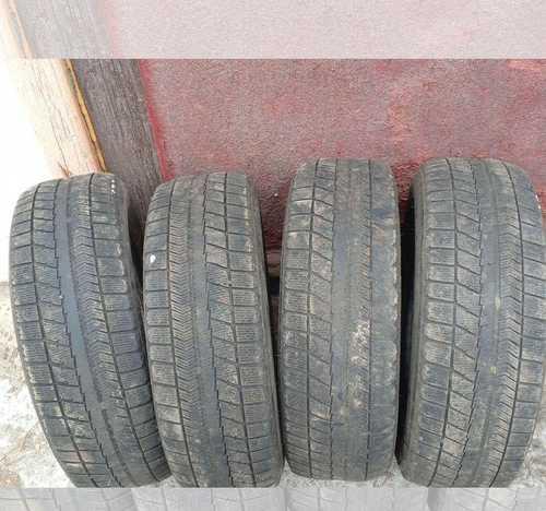 Bridgestone Blizzak VRX 185/65 R14