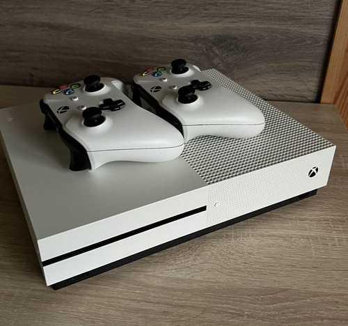 Microsoft Xbox One S, 512 ГБ