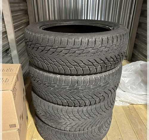 Nokian Tyres Hakkapeliitta R3 SUV 235/55 R20 102R