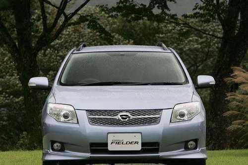Фара противотуманная Toyota Corolla Fielder 2006