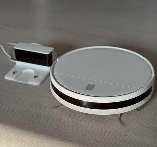 Робот пылесос Xiaomi Mi Robot Vacuum-Mop Essential