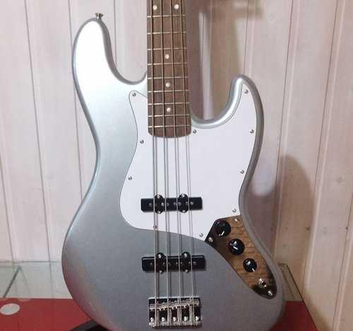 Бас-гитара Fender Squier Affinity Jazz Bass