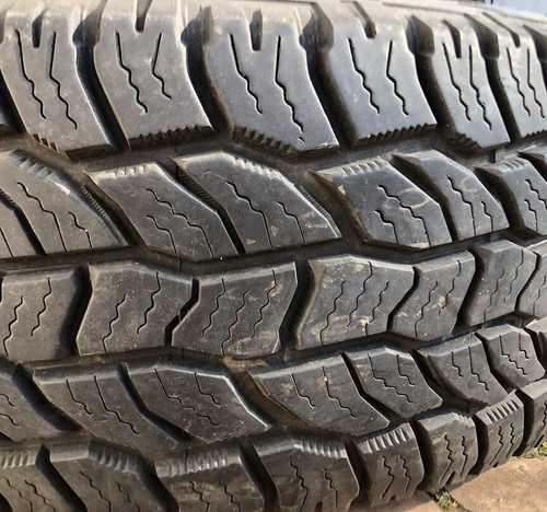 Cooper Discoverer A/T3 285/70 R17 160S