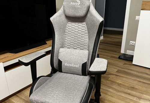 Компьютерное кресло AeroCool Crown