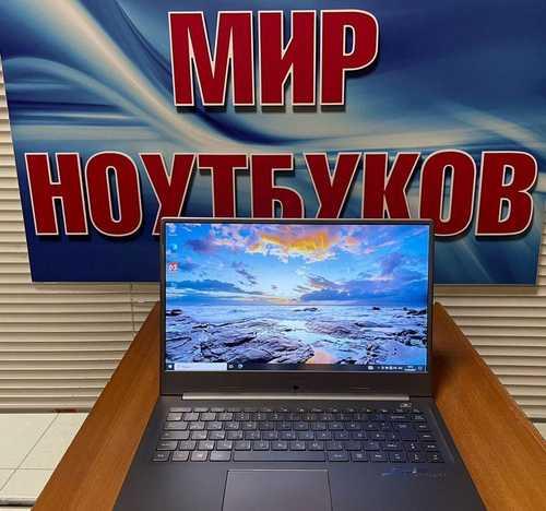 Ультрабук как новый,i5 8 ядер,ssd 1tb,IPS,16gb