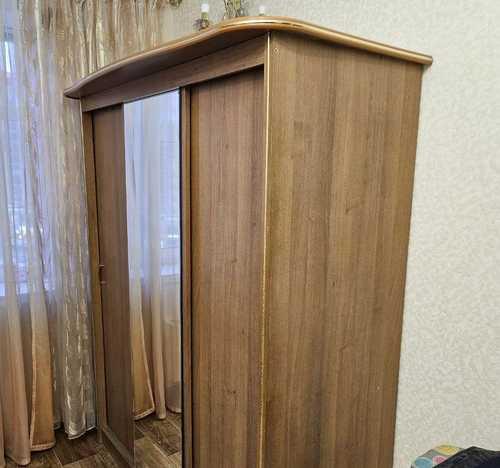 Шкафы и комод