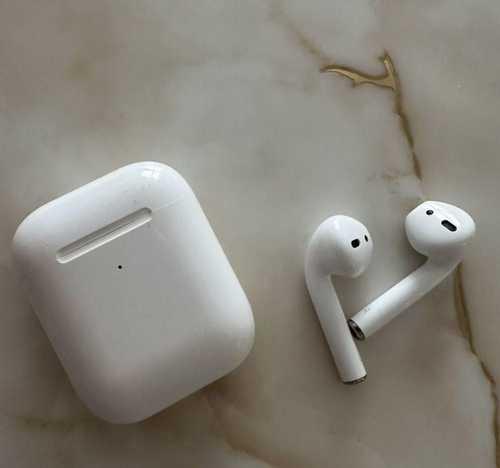 Беспроводные наушники apple airpods 1