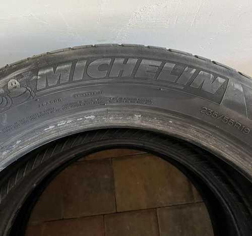 Michelin Latitude Tour HP 235/55 R19