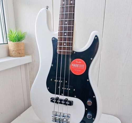 Бас-гитара Fender Squier P-Bass Affinity