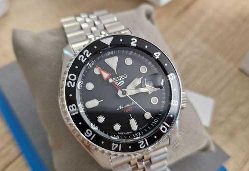 Часы Seiko 5 Sports Gmt Black SSK001