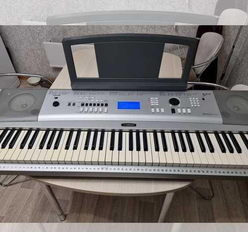 Yamaha DGX-230