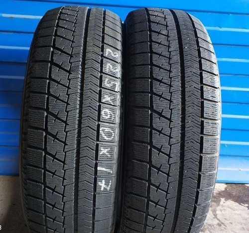 Bridgestone Blizzak VRX 225/60 R17 103H