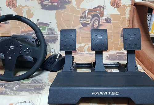 Продаётся игровой руль с блоком педалей fanatec