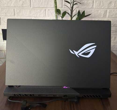 Игровой ноутбук Asus rog strix