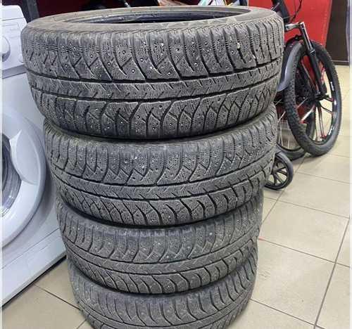 Bridgestone Ice Cruiser 5000 195/55 R16 87