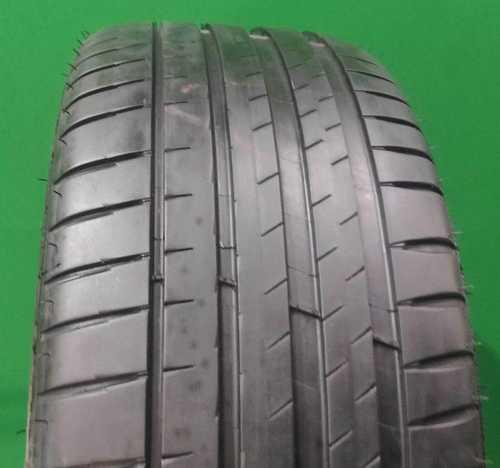 Michelin Pilot Sport 4 235/45 R18 98Y