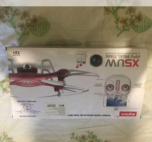 Квадрокоптер syma x5uw