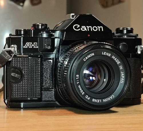 Плёночный фотоаппарат Canon A-1 + два объектива