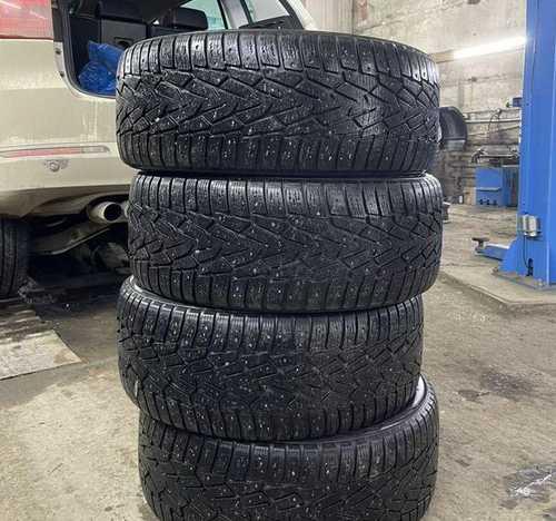 Nokian Tyres Hakkapeliitta 7 235/55 R17