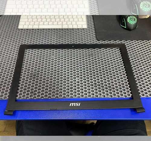 Рамка матрицы MSI GE62 7RE