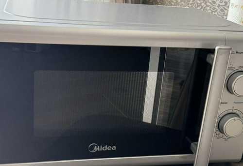 Микроволновка Midea