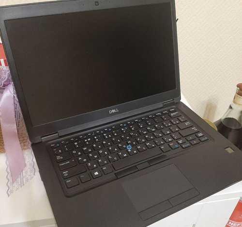 Ноутбук Dell Latitude 5490