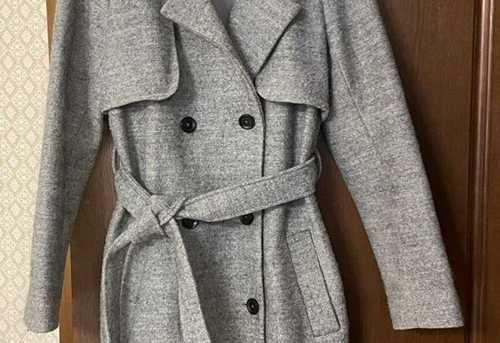 Демисезонное пальто 42 44