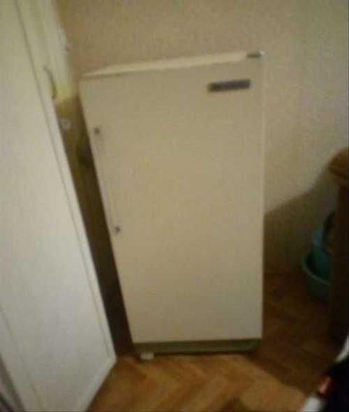 Холодильник бу Свияга в хорошем состоянии, рабочий