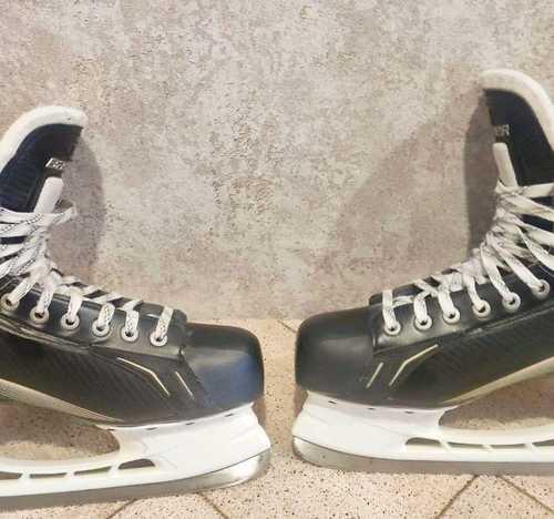 Хоккейные коньки bauer