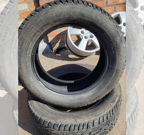 Kormoran Snow 215/60 R16 99H