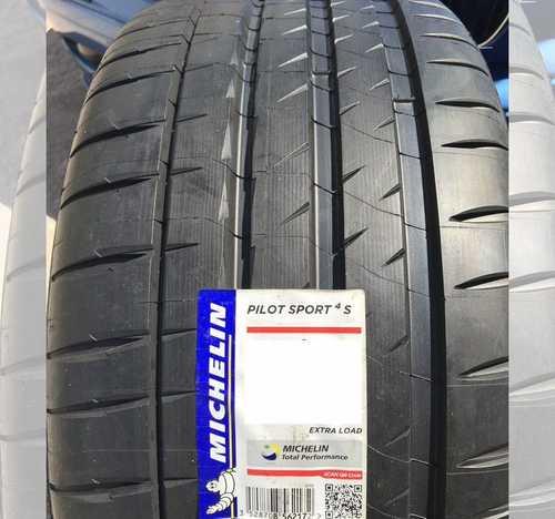 Michelin Pilot Sport 4 S 285/35 R19 103Y