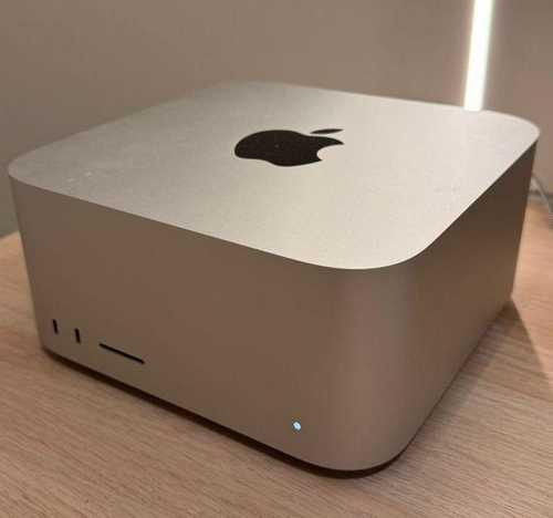 Apple Mac Studio (2022) M1 Ultra