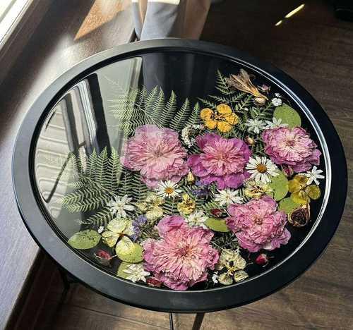Стол из эпоксидной смолы