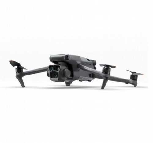 Квадрокоптер DJI Mavic 3 Pro Fly More Combo